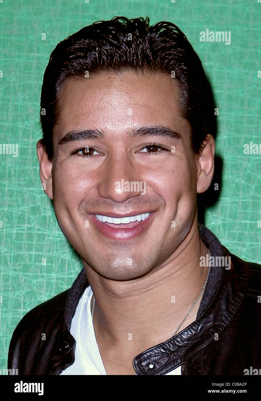 Mario Lopez Actor's Expo at Rave Motion Pictures in Town Square Las ...