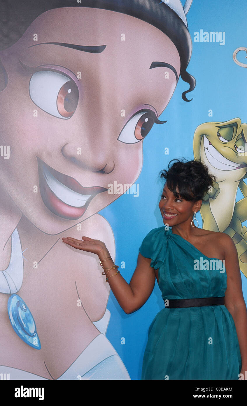 Anika Noni Rose 'The Princess And The Frog' premiere at Walt Disney ...