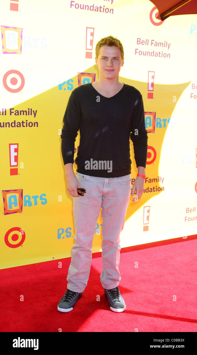 Kevin Schmidt Artist