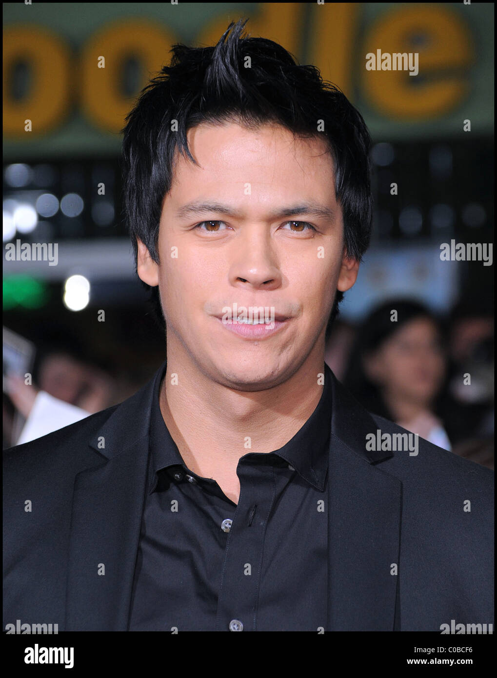 Chaske Spencer The Los Angeles Premiere of 'The Twilight Saga: New Moon ...