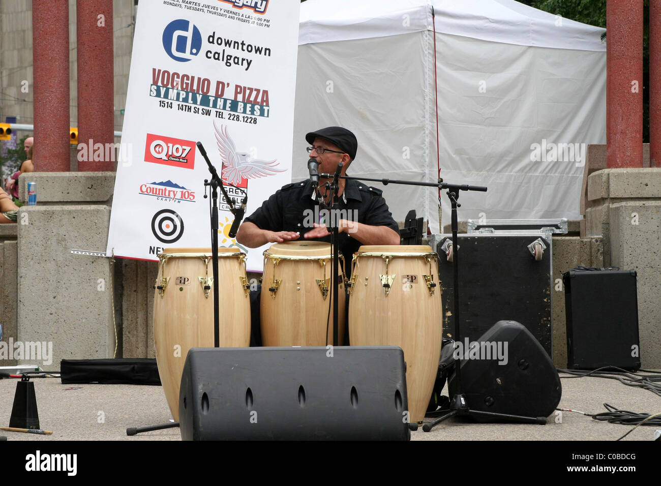 Latin entertainment hi-res stock photography and images - Alamy