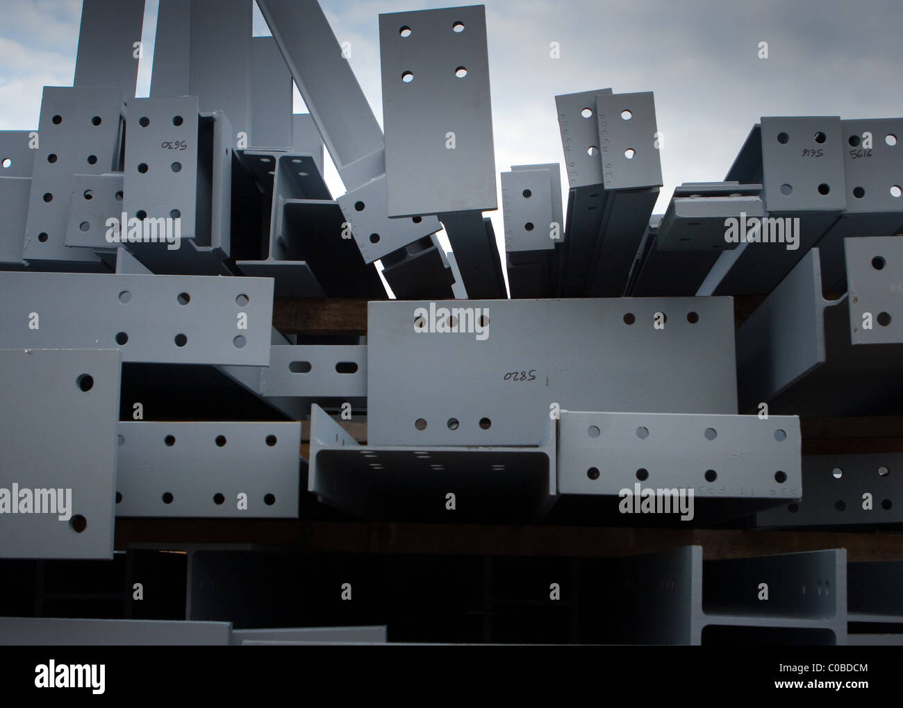 Steel girders hi-res stock photography and images - Alamy