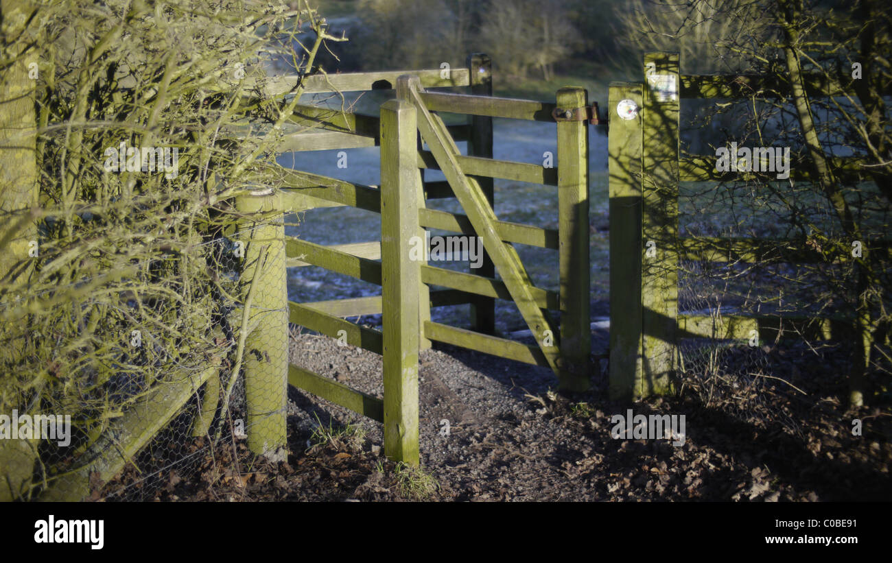 Fence stile hi-res stock photography and images - Alamy