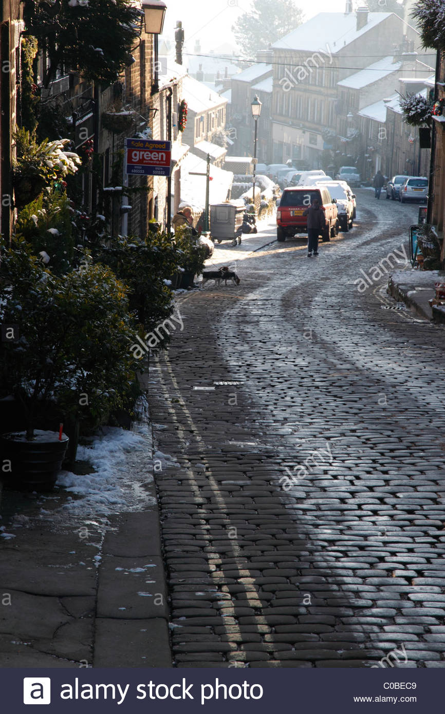 Old Haworth Road High Resolution Stock Photography and Images - Alamy