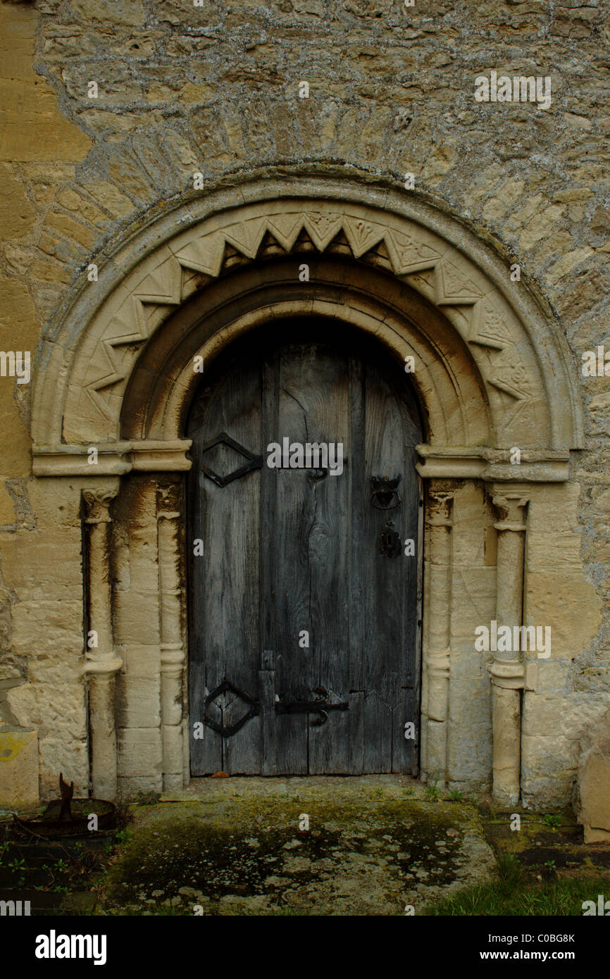 Wooden door norman architecture hi-res stock photography and images - Alamy