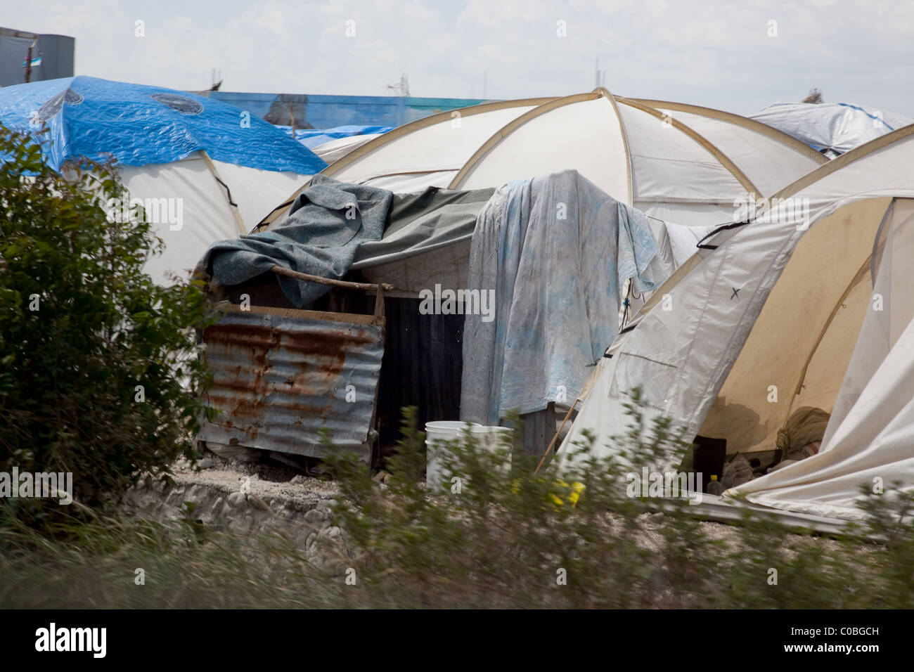 Crowded tent hi-res stock photography and images - Alamy