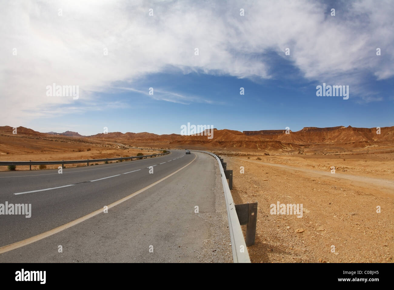 Beautiful American asphalt highway Stock Photo - Alamy
