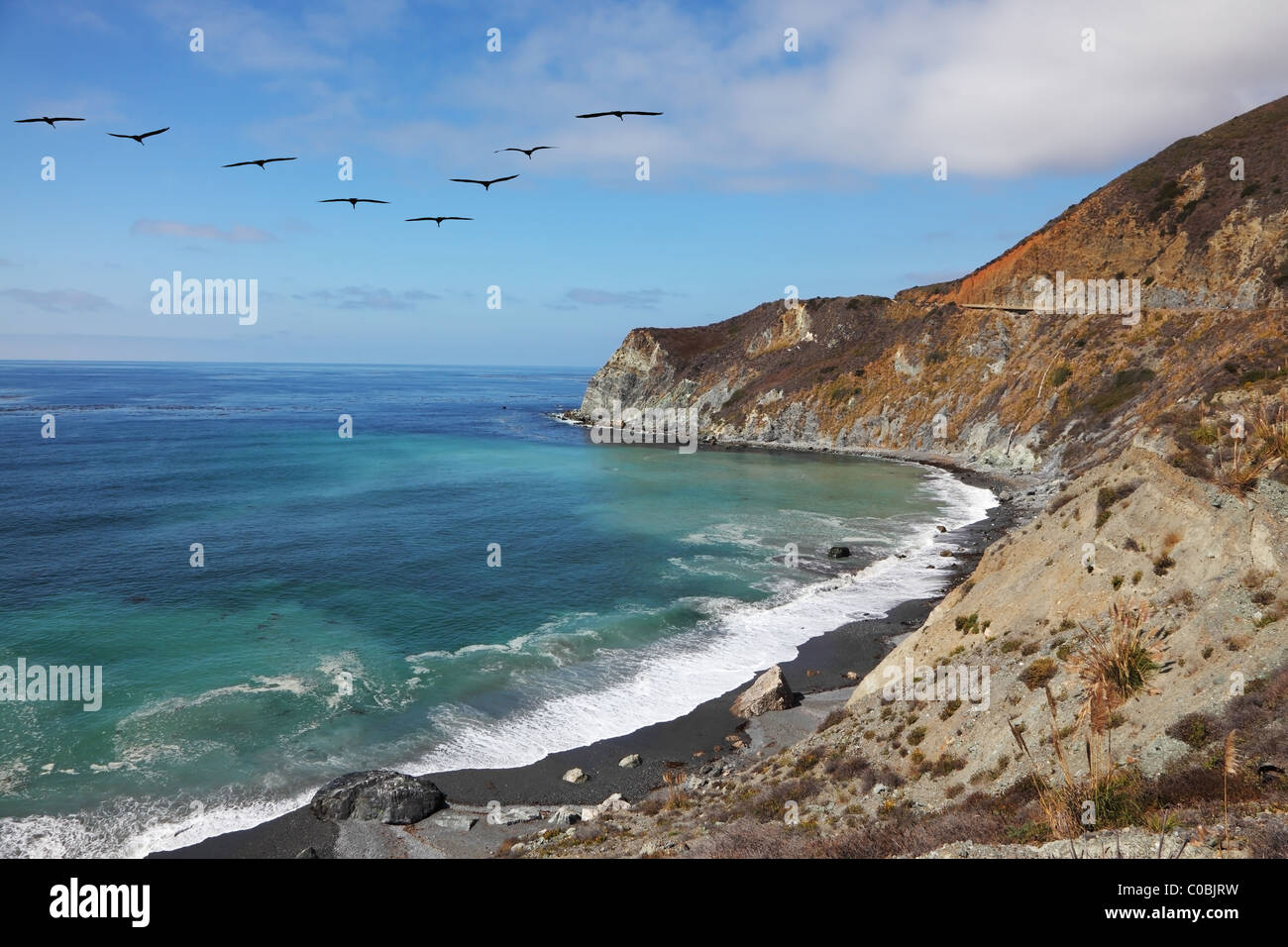 Gray sky over ocean hi-res stock photography and images - Alamy