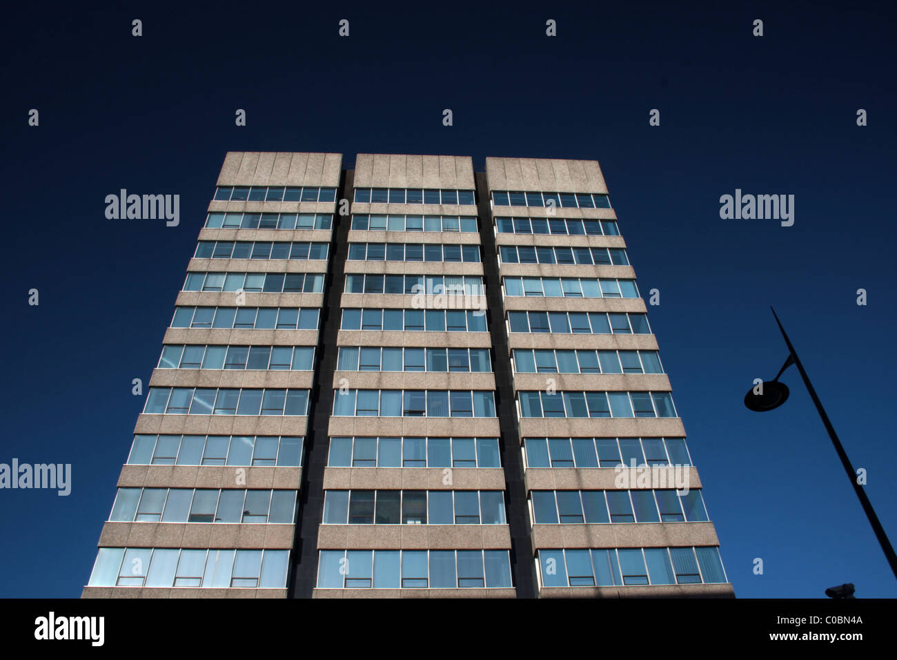 Deep blue sky desk hi-res stock photography and images - Alamy