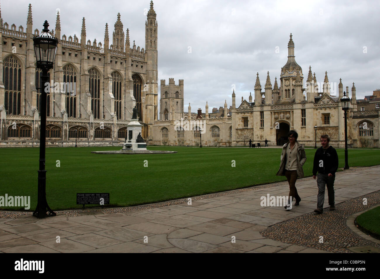 CAMBRIDGE UNIVERSITY STUDENTS Stock Photo - Alamy