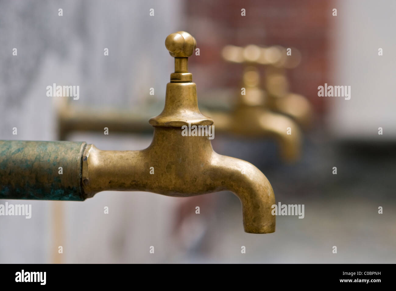 Copper taps hi-res stock photography and images - Alamy
