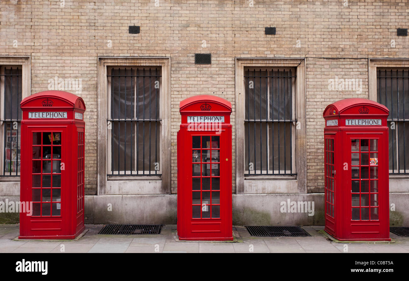 English payphone hi-res stock photography and images - Alamy