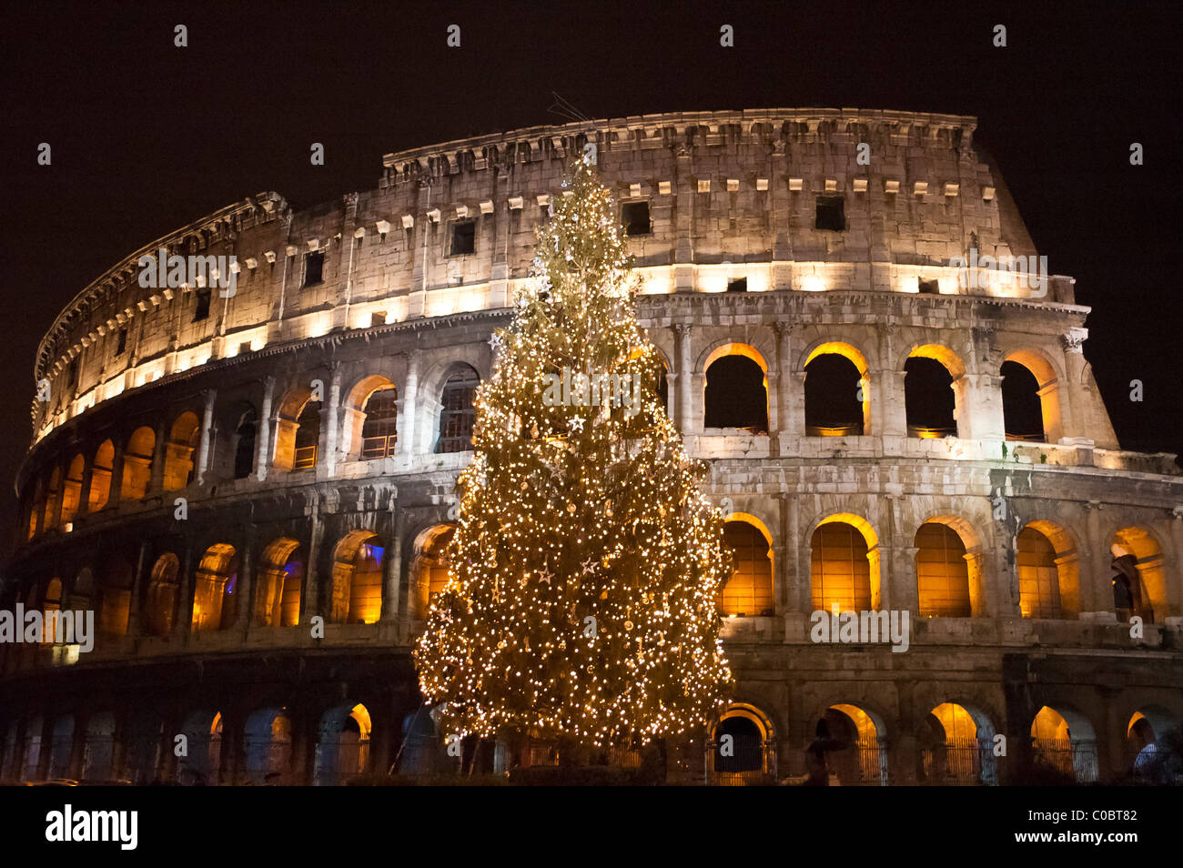 Christmas Decoration on the Coliseum, Rome, Italy Stock Photo - Alamy