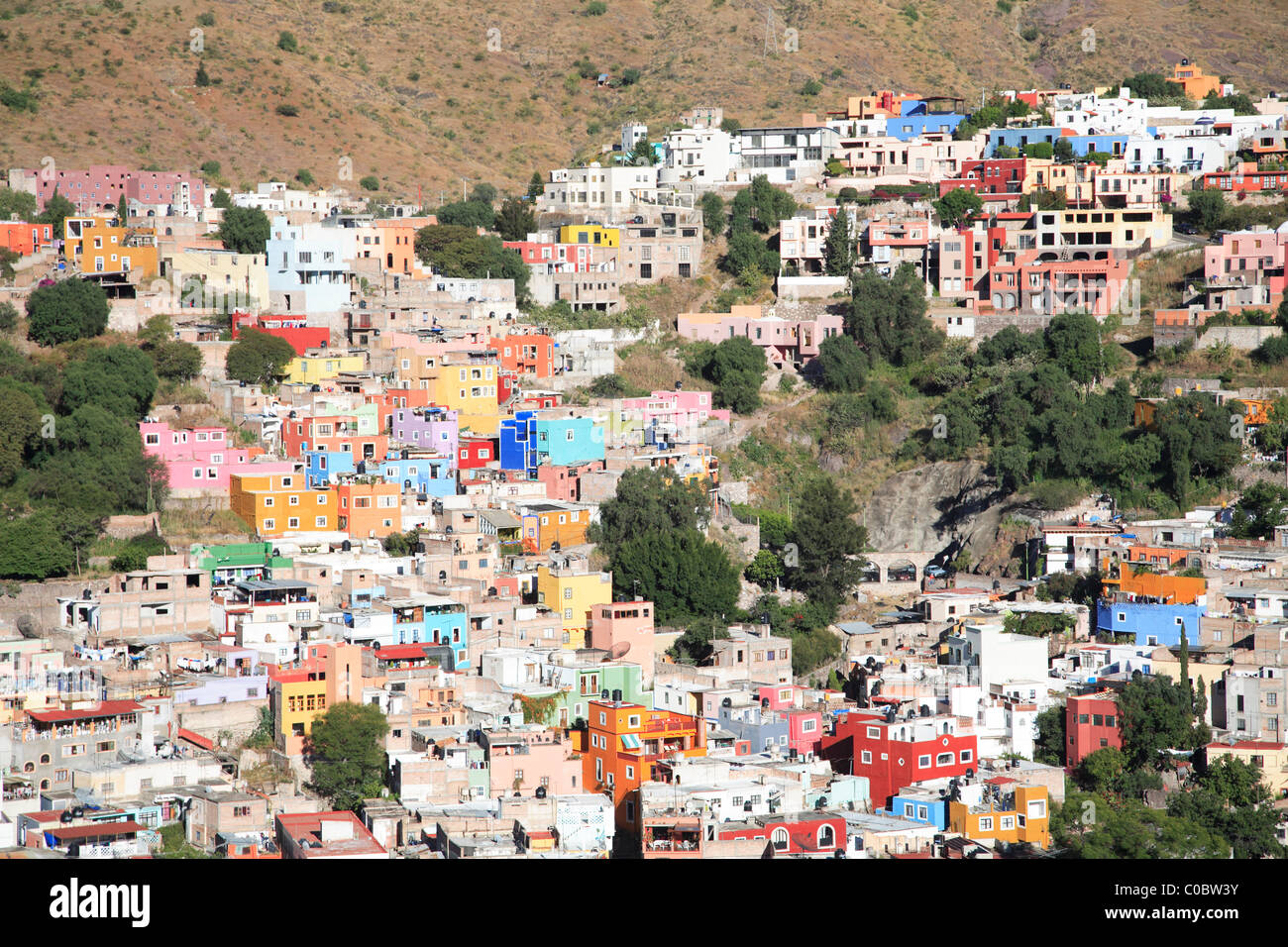 Colorful homes and buildings of guanajuato hi-res stock photography and ...