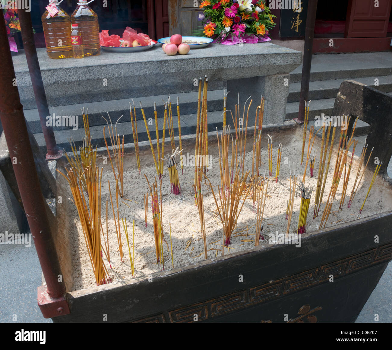 Chinese essence hi-res stock photography and images - Alamy