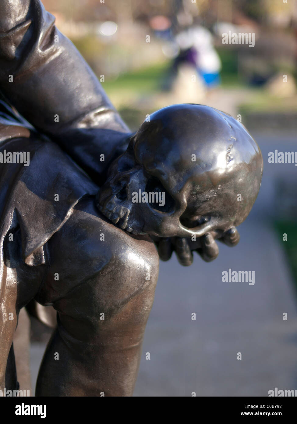 Statue of Hamlet with William Shakespeare behind Stratford upon Avon ...