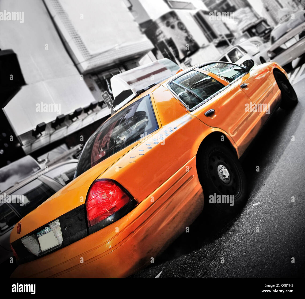 Car billboard adverts hi-res stock photography and images - Alamy