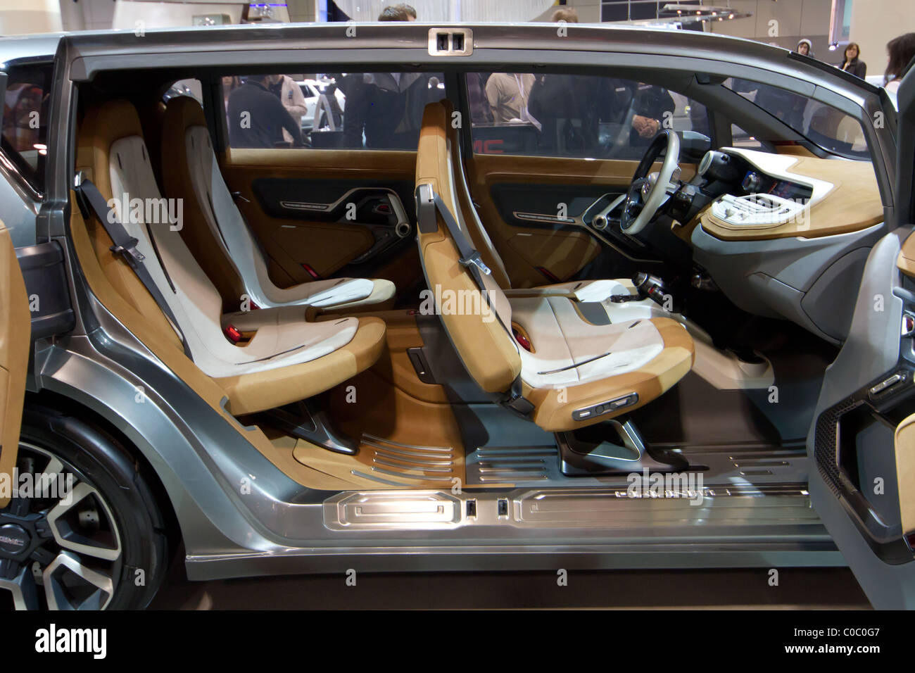 open door concept car Stock Photo - Alamy