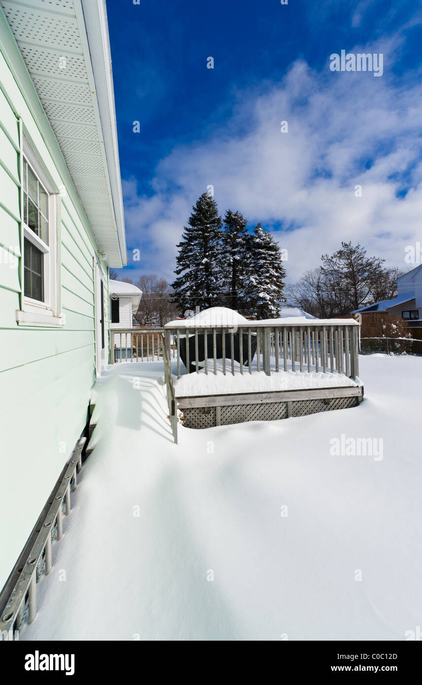 Snow storm cleanup hi-res stock photography and images - Alamy