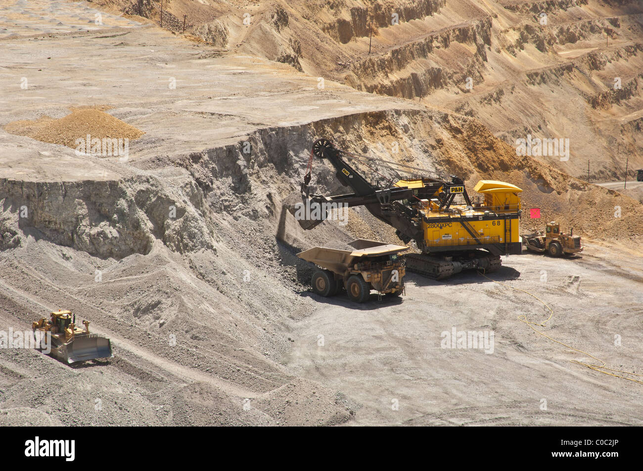 Scene from Kennecott Utah Copper's open pit mine, near Salt Lake City ...