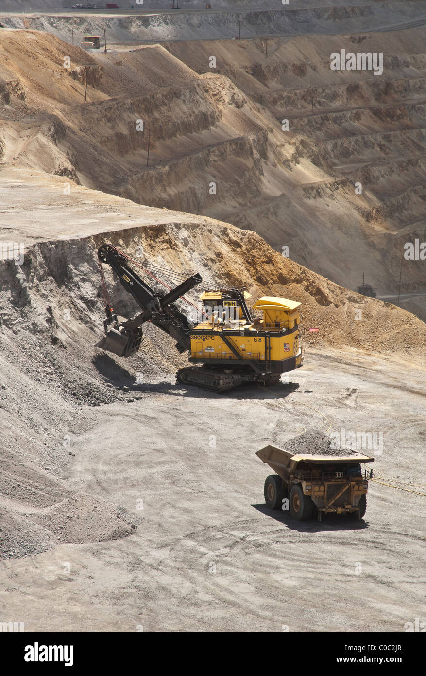 Scene from Kennecott Utah Copper's open pit mine, near Salt Lake City ...