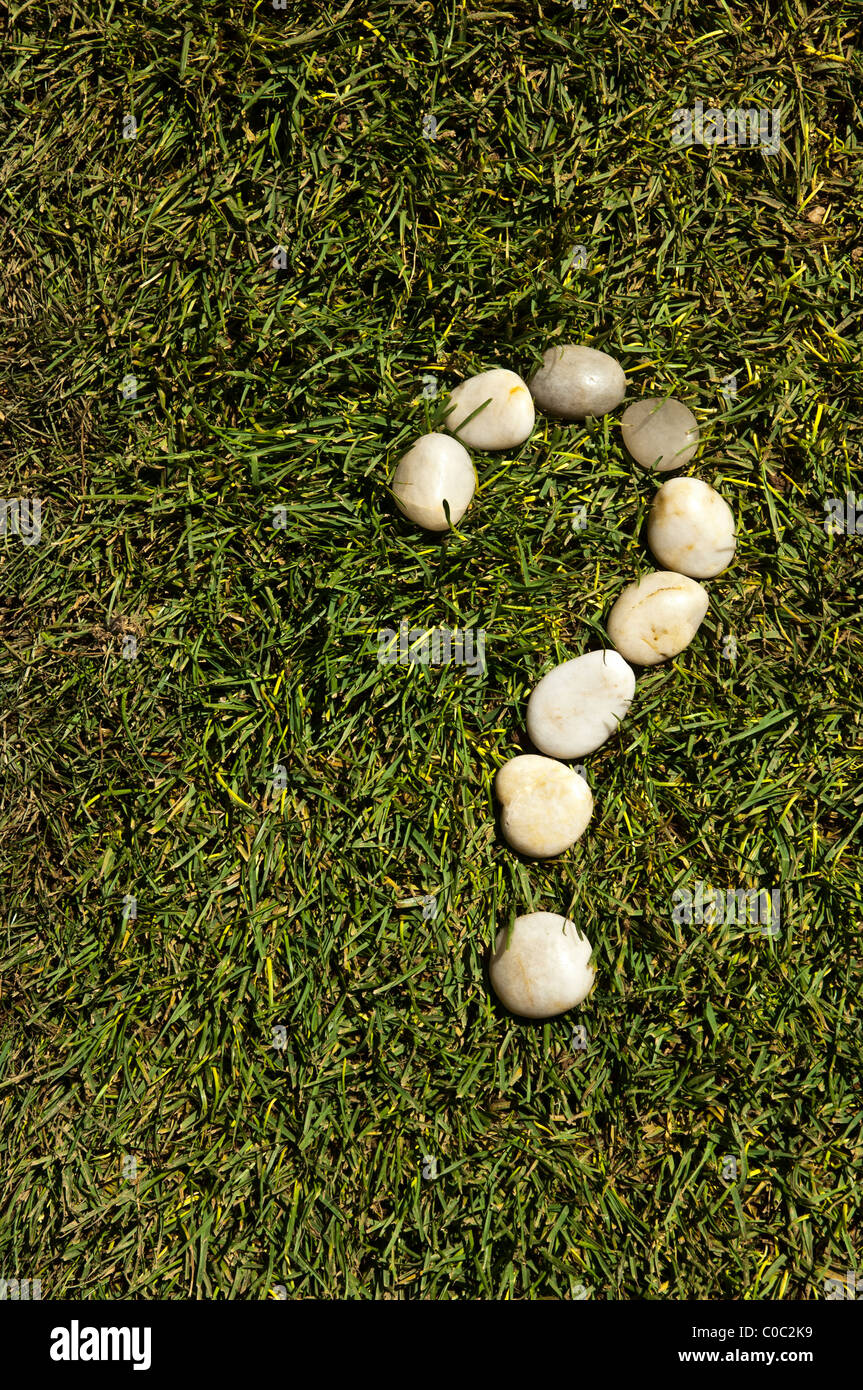 Question mark symbol on rocks hi-res stock photography and images - Alamy