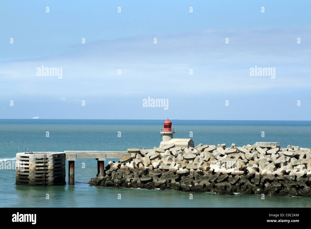 Entrance groyne to Calais harbour, France Stock Photo - Alamy
