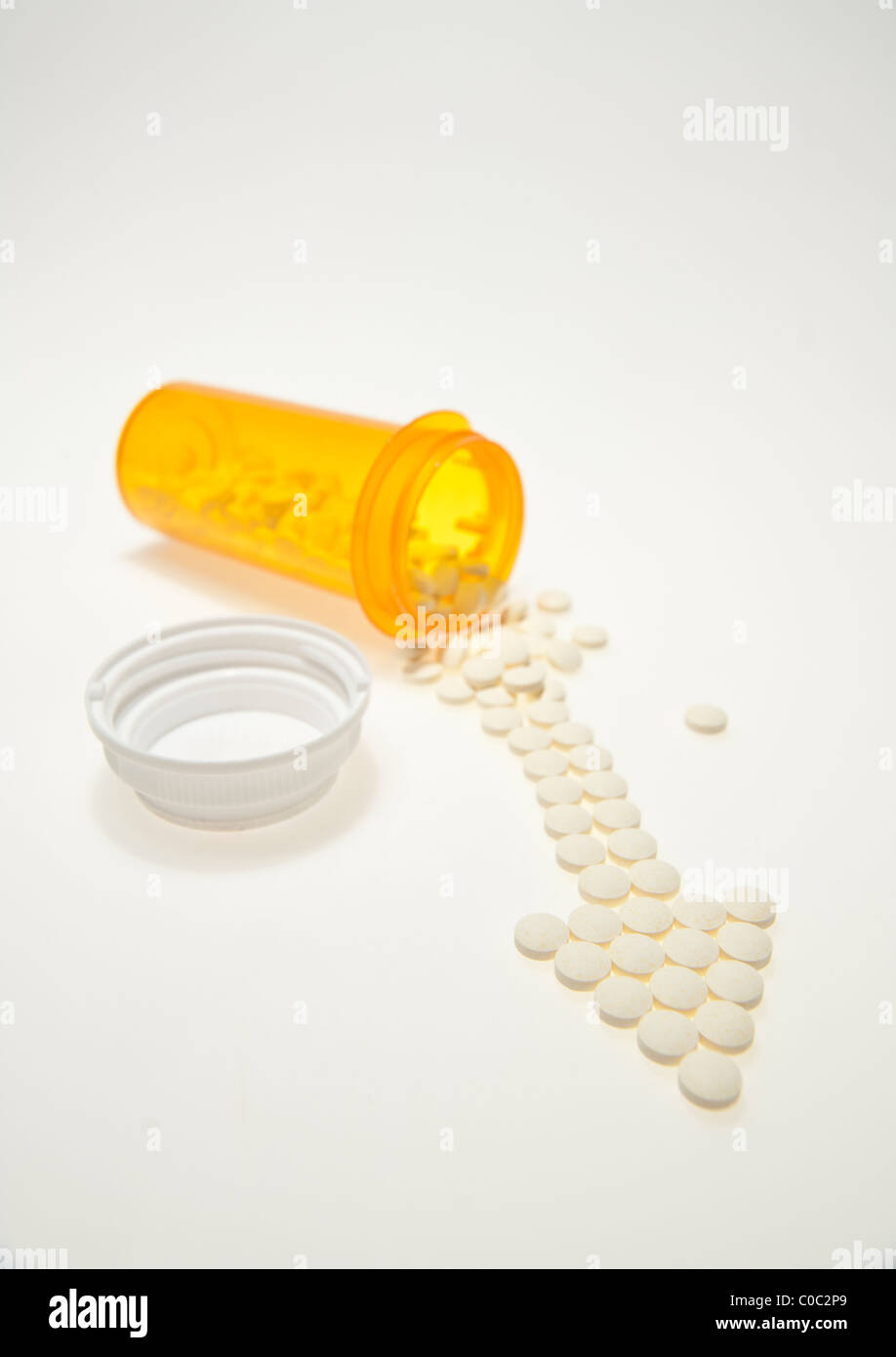 Arrow pointer made of pills Stock Photo - Alamy