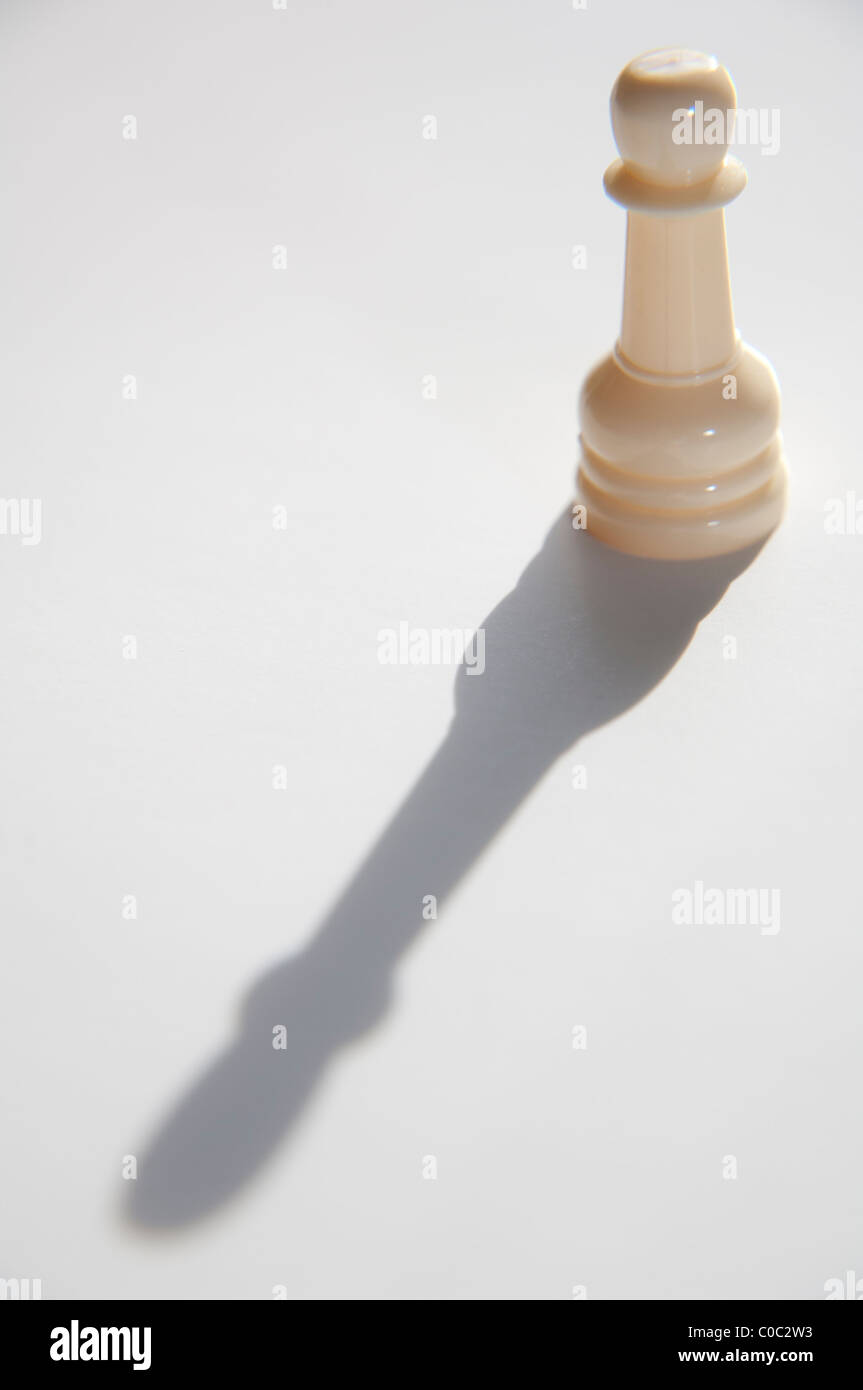 Portrait of a single chess pawn Stock Photo - Alamy