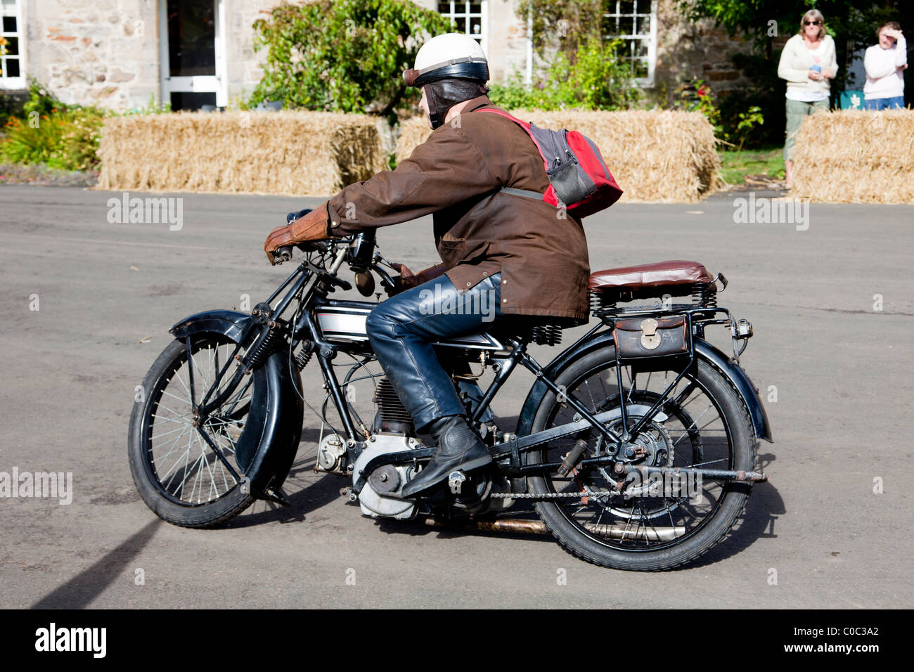 Tank flat hi-res stock photography and images - Alamy