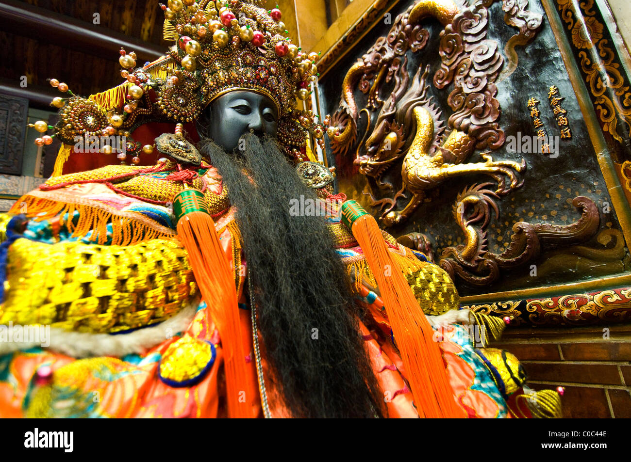 A colorful Taoist temple in Taipei, Taiwan Stock Photo - Alamy