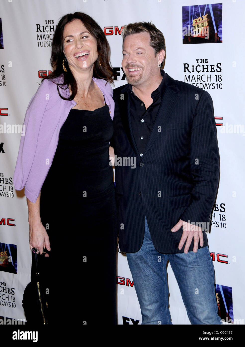 Minnie Driver and Eddie Izzard 'The Riches' Season Two premiere ...