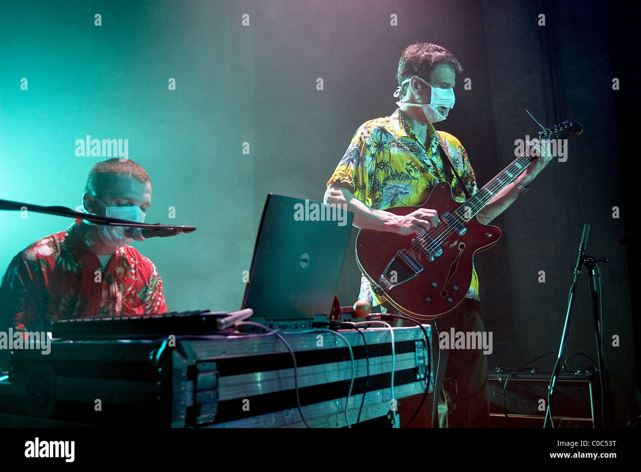 Ade Blackburn and Jonathan Hartley performing at Liverpool Bluecoat ...