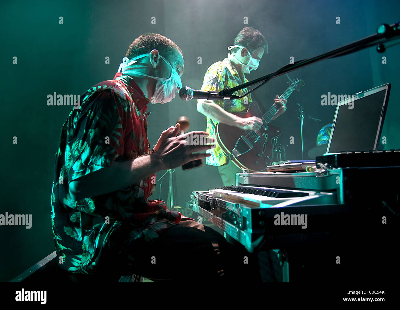 Ade blackburn jonathan hartley clinic hi-res stock photography and ...