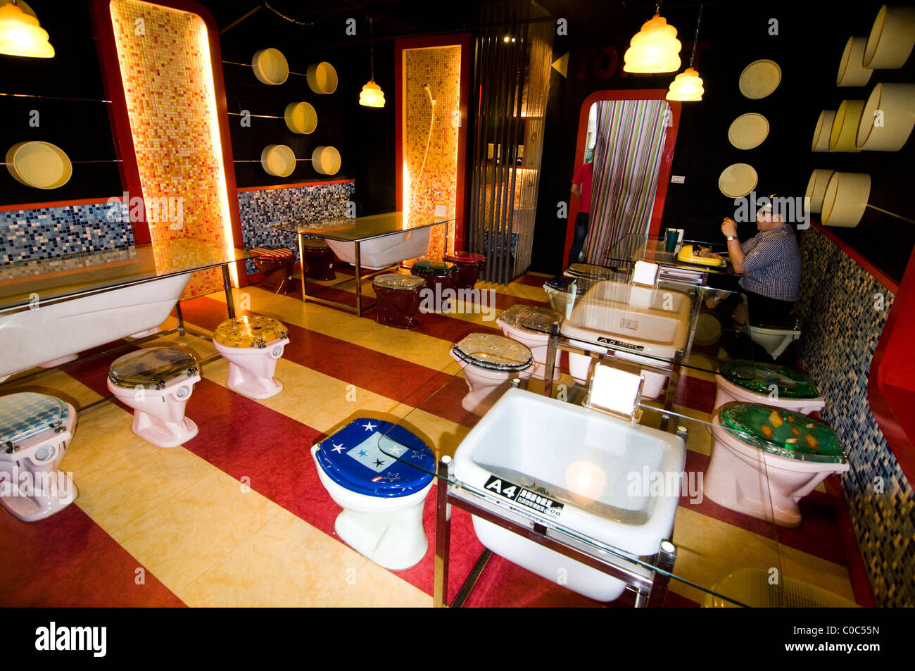 Inside the Modern Toilet restaurant in Taipei Stock Photo - Alamy