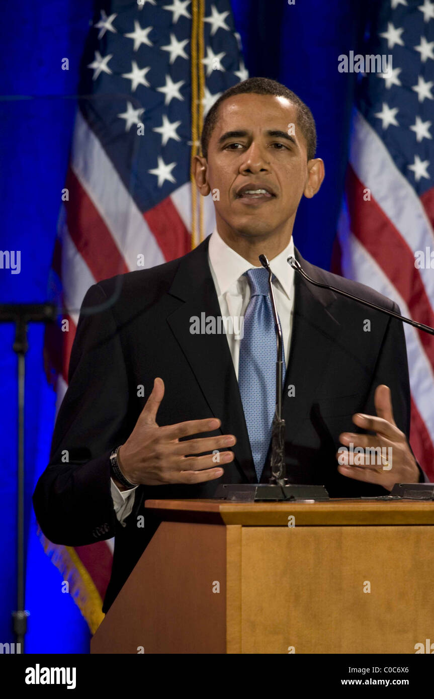Senator Barack Obama speaking at the National Constitution center on ...