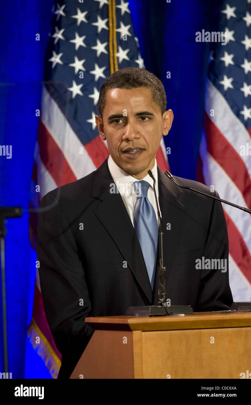 Senator Barack Obama speaking at the National Constitution center on ...