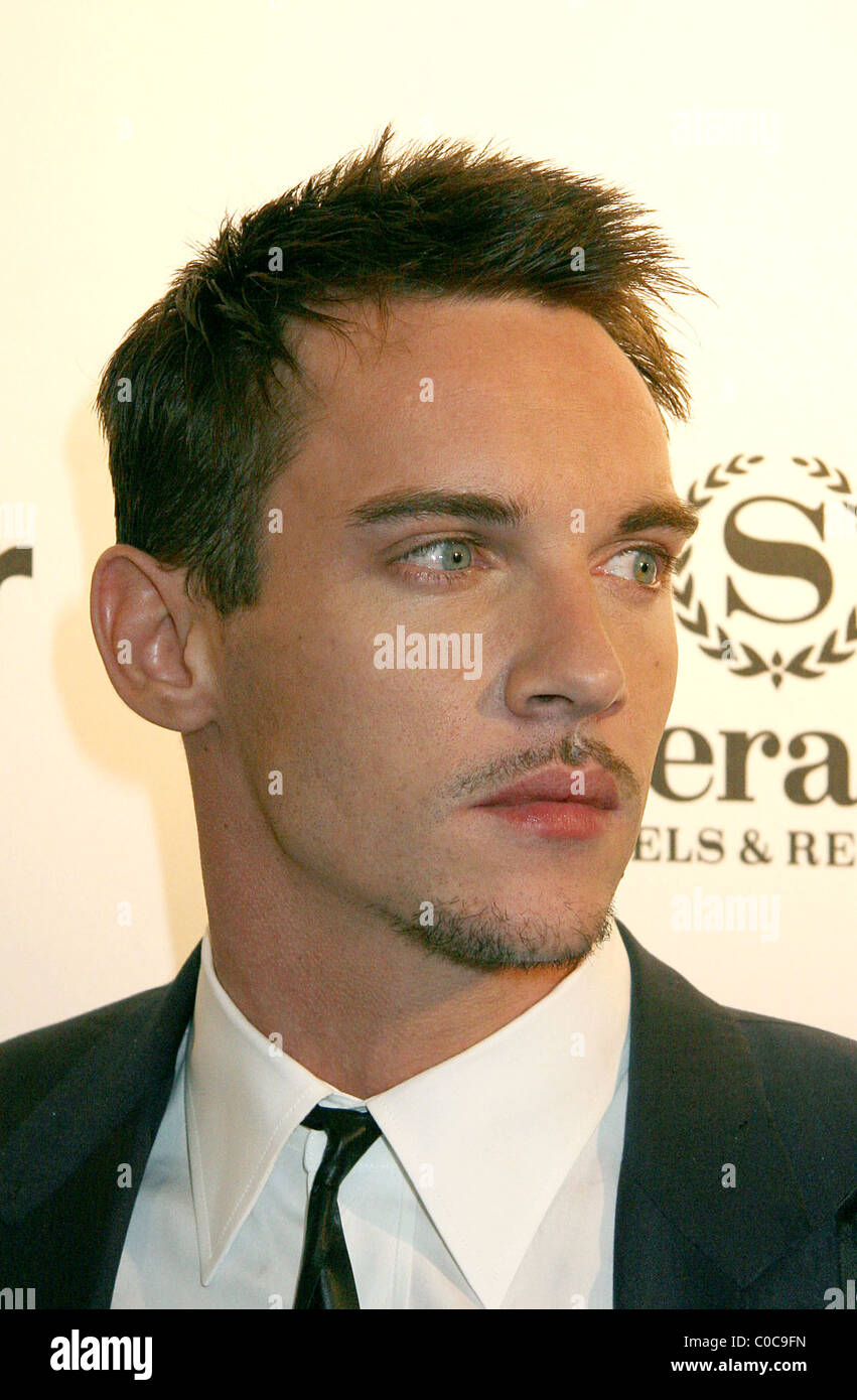 Jonathan Rhys Myers World Premiere of 'The Tudors: Season 2' - Arrivals ...
