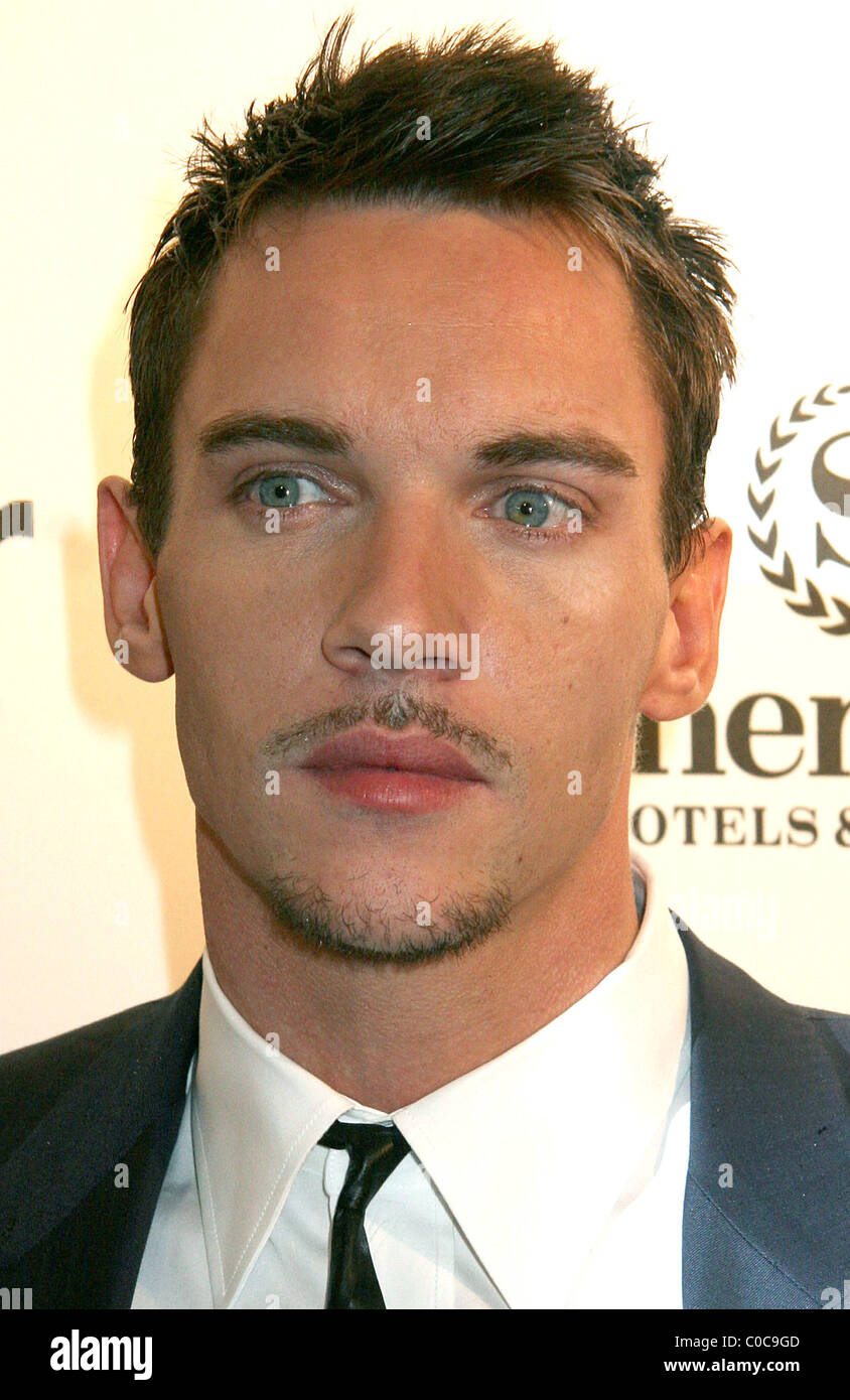 Jonathan Rhys Myers World Premiere of 'The Tudors: Season 2' - Arrivals ...