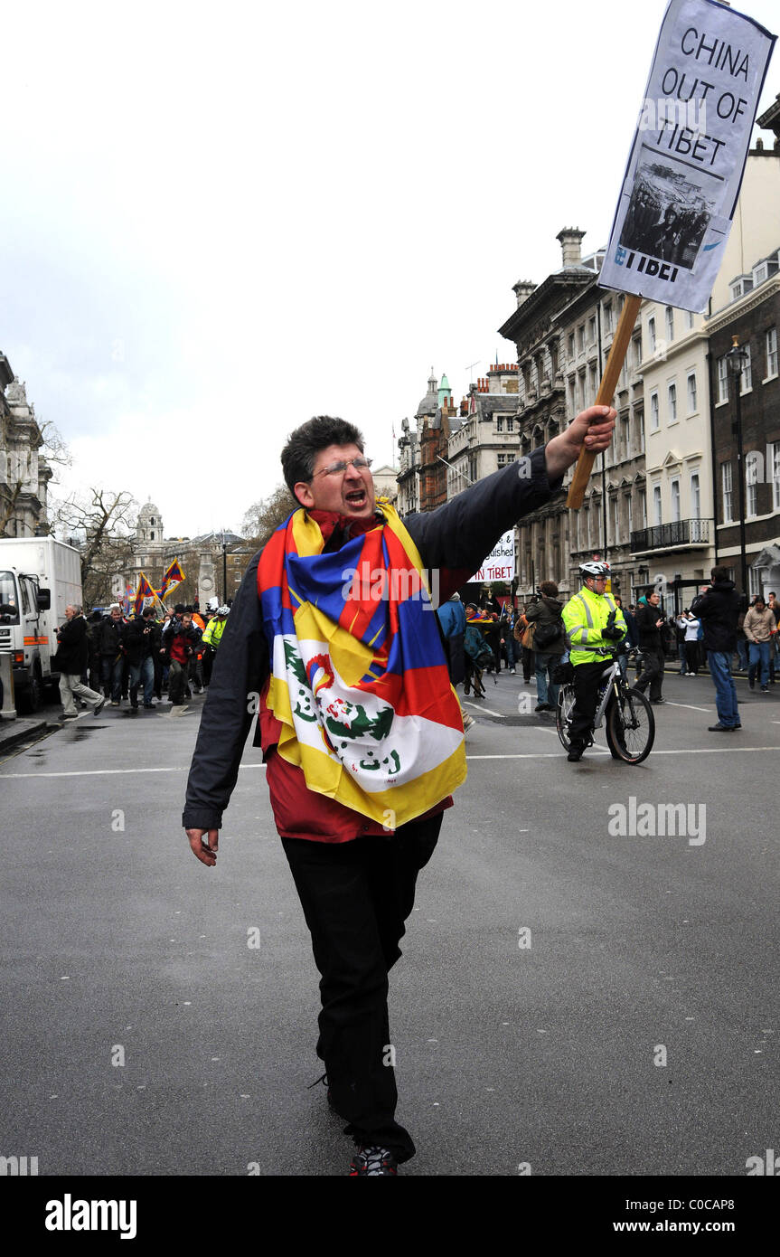 Riots break out during the Beijing 2008 Olympic Torch Relay London ...