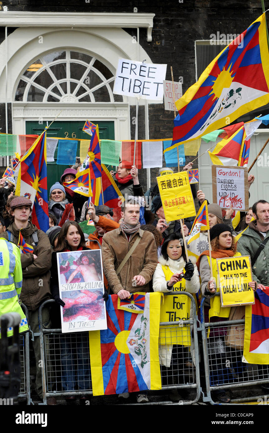 Beijing 2008 olympic torch relay hi-res stock photography and images ...