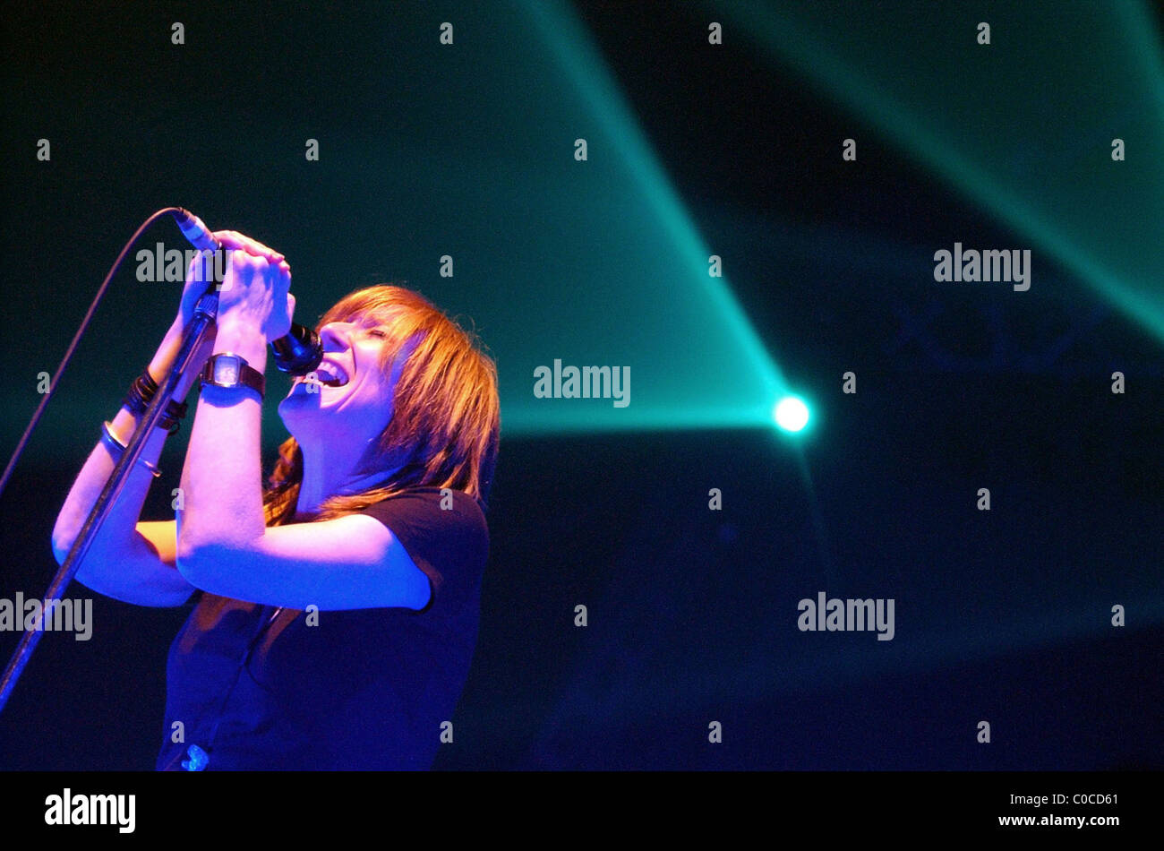 Beth gibbons portishead hi-res stock photography and images - Alamy