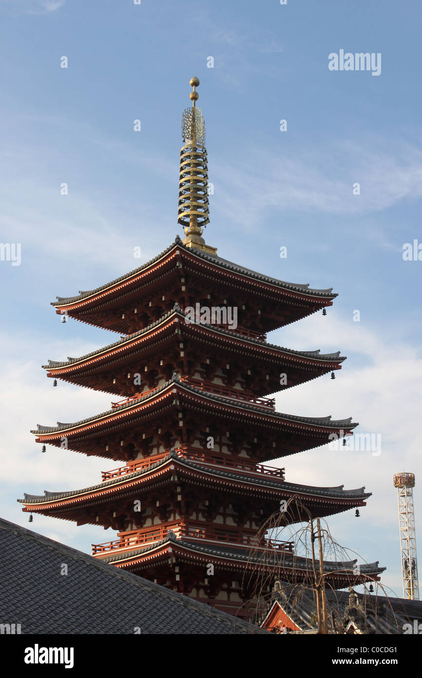 Two storey temple hi-res stock photography and images - Alamy