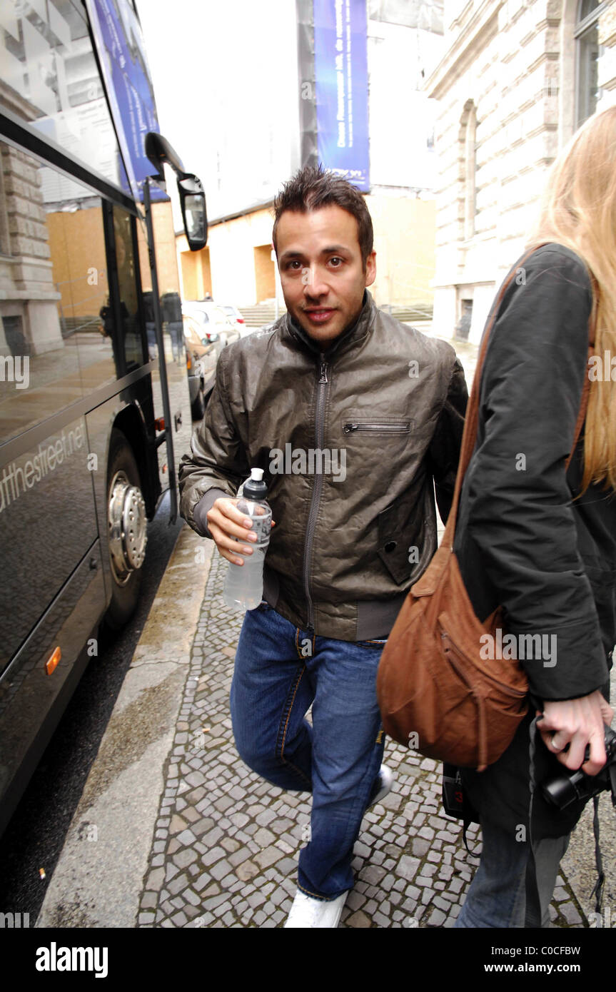 Howie dorough aka howie backstreet hi-res stock photography and images ...