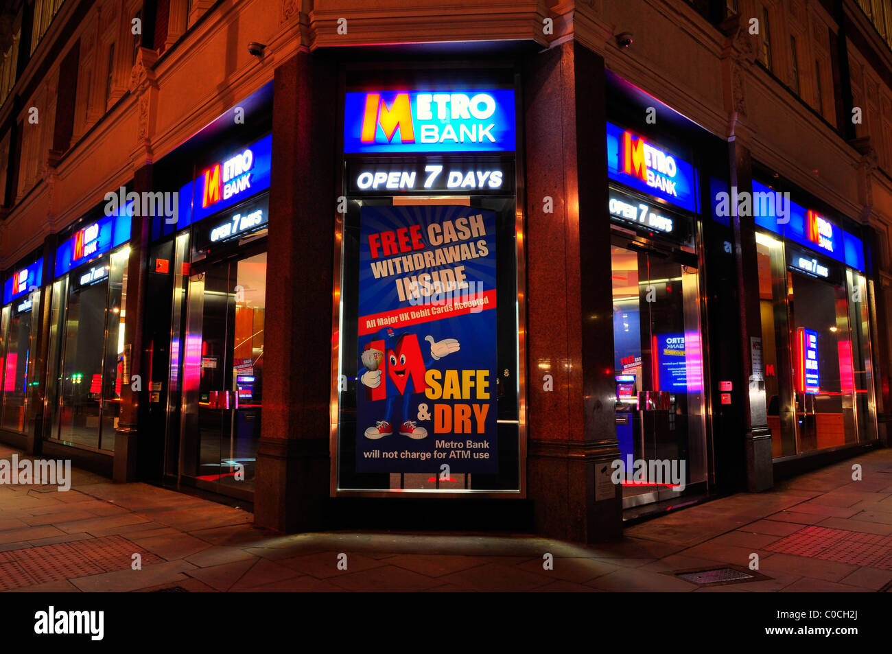 Metro Bank in Holbon, London Stock Photo - Alamy