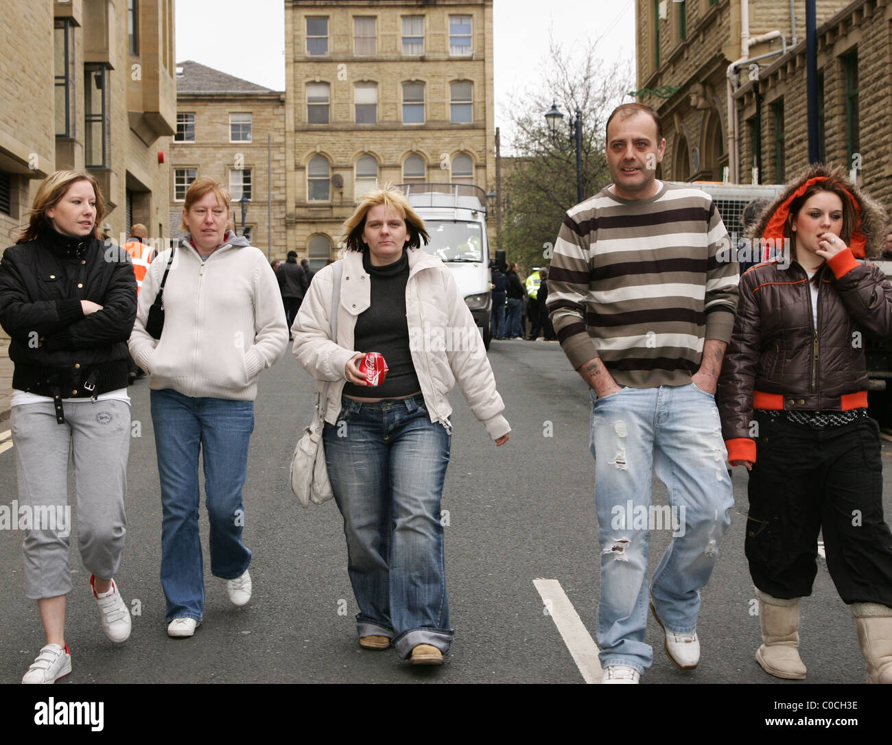 Karen Matthews sister, Julie Matthews (C) with family Family and ...