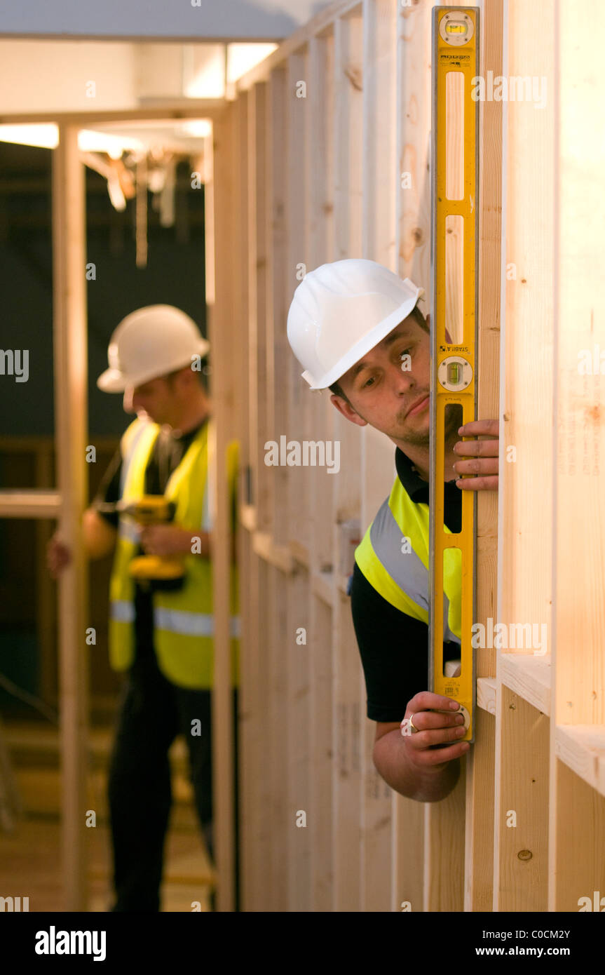 Hivis hi-res stock photography and images - Alamy