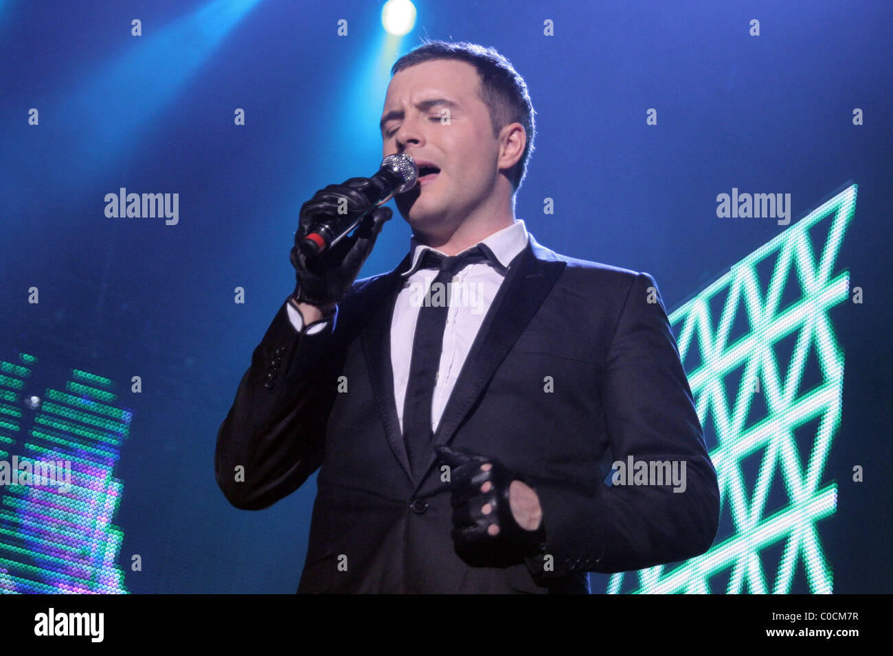 Westlife concert at wembley arena hi-res stock photography and images ...