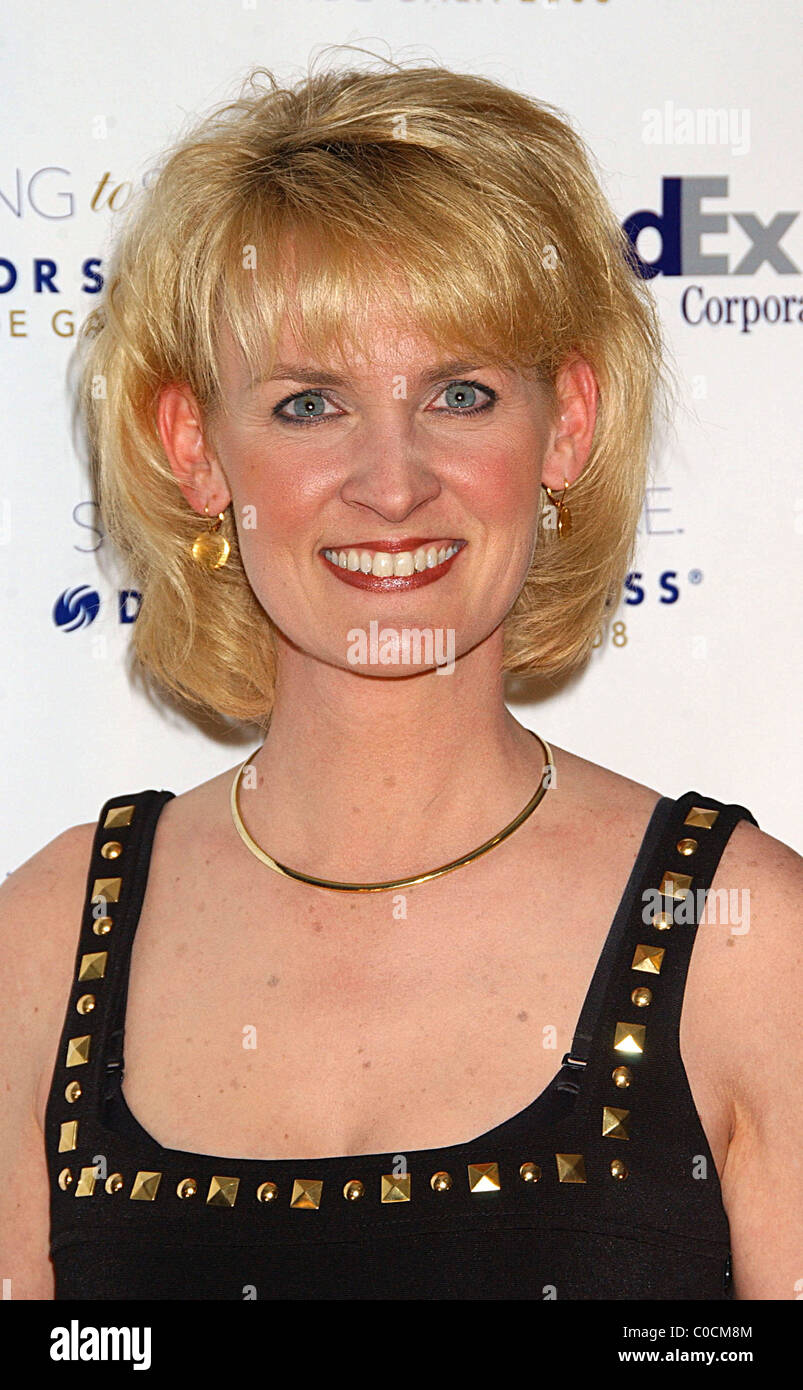 Carolyn Kepcher 2008 Dress for Success Worldwide Gala at the Marriot ...