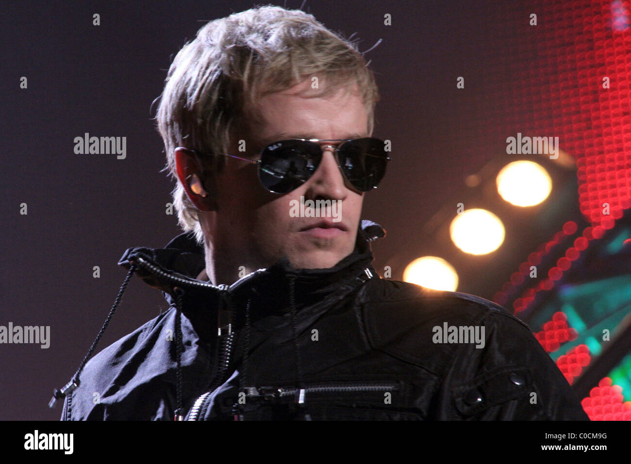 Westlife concert at wembley arena hi-res stock photography and images ...